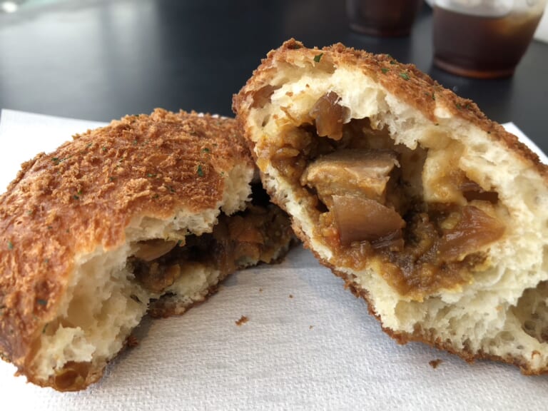 国道467号線沿いのおしゃれなパン屋さん「BREAD×flouWA」｜高倉 - はじめよう 藤沢ライフ